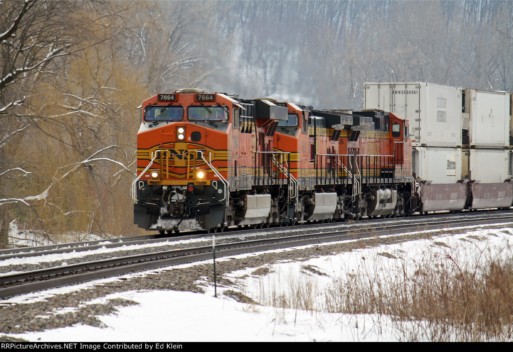 BNSF 7664